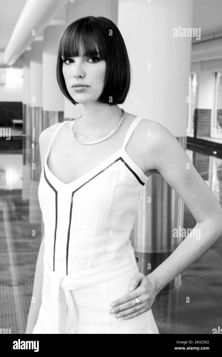 Ellery dress Banque de photographies et d’images à haute résolution - Alamy