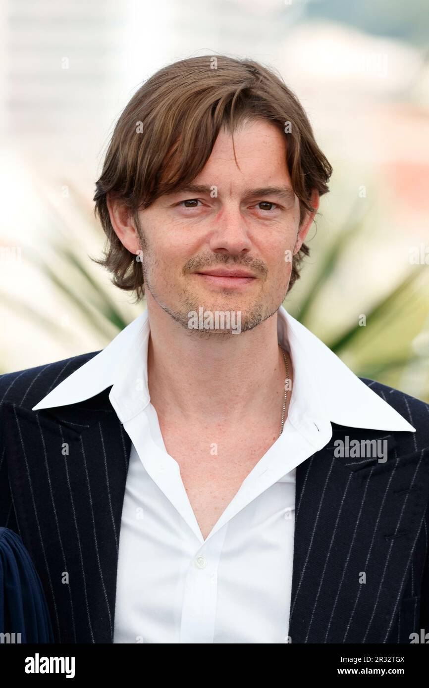 Sam Riley pose au photocall 'firebrand' lors du Festival de Cannes 76th ...