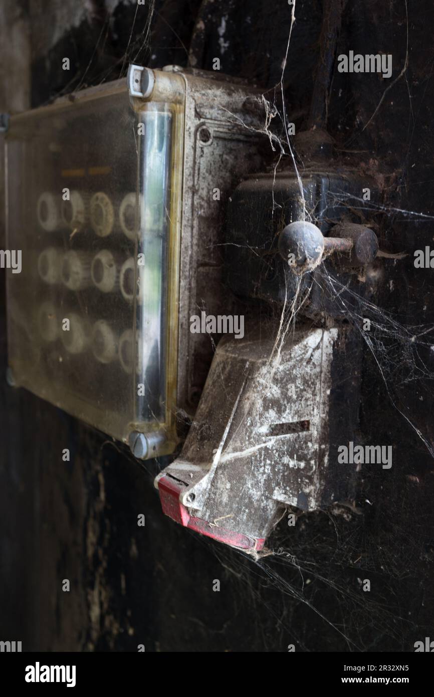 Coffret distributeur electrique Banque de photographies et d’images à haute résolution - Alamy