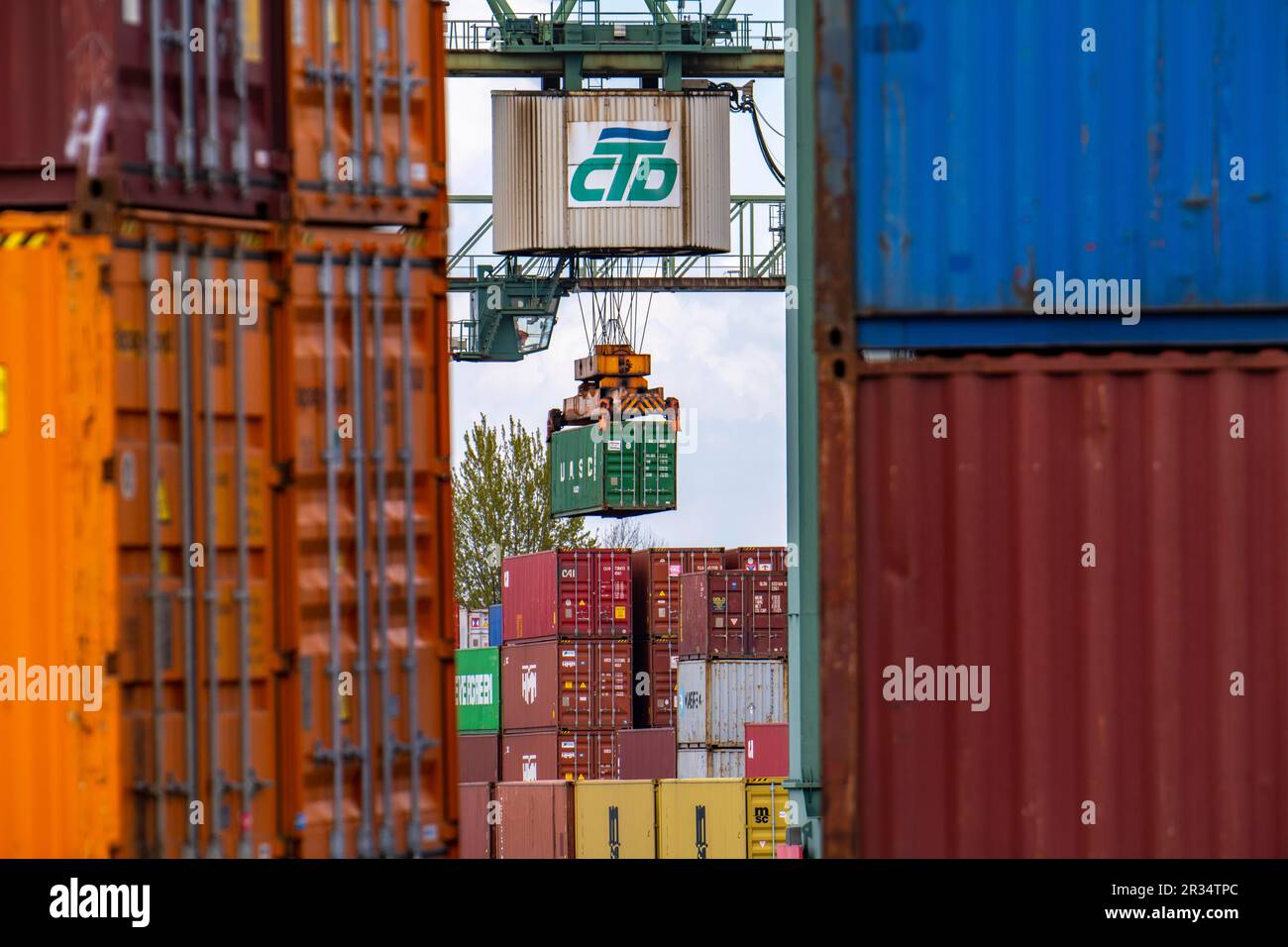 Port de Dortmund, terminal à conteneurs Dortmund CTD, terminal trimodal ...