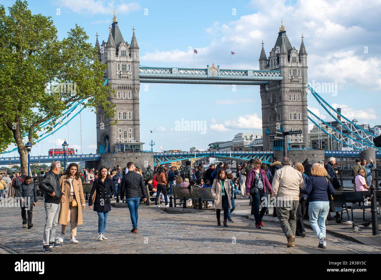 Grand groupe de touristes Banque de photographies et d’images à haute ...