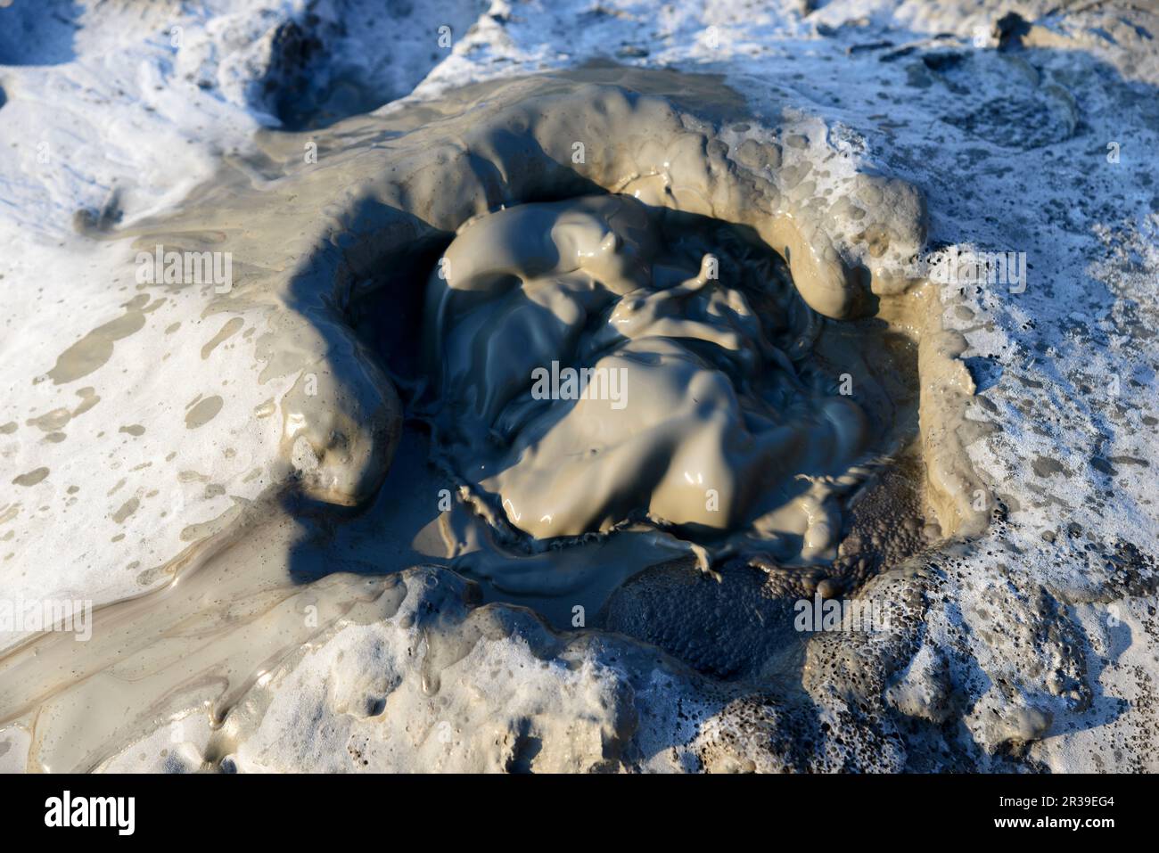 Volcans de boue Banque de photographies et d’images à haute résolution - Alamy