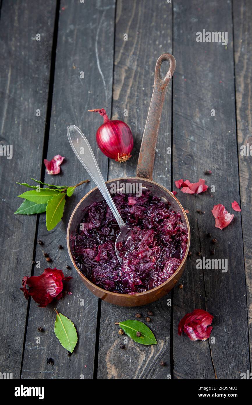 Onion chutney Banque de photographies et d’images à haute résolution ...