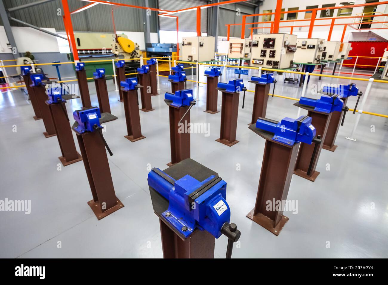 Enseignement et formation techniques et professionnels Banque de ...