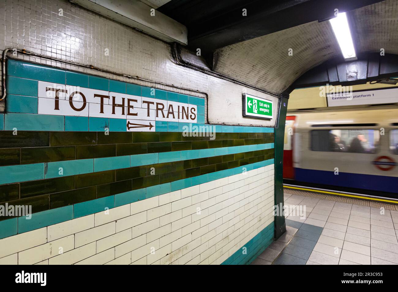 Russell square tube station Banque de photographies et d’images à haute ...