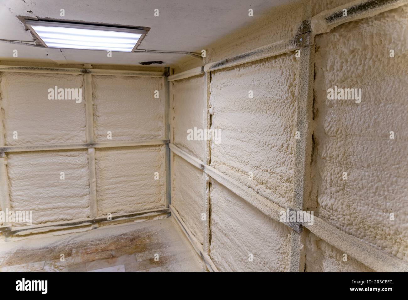 Isolation thermique garage Banque de photographies et d’images à haute ...