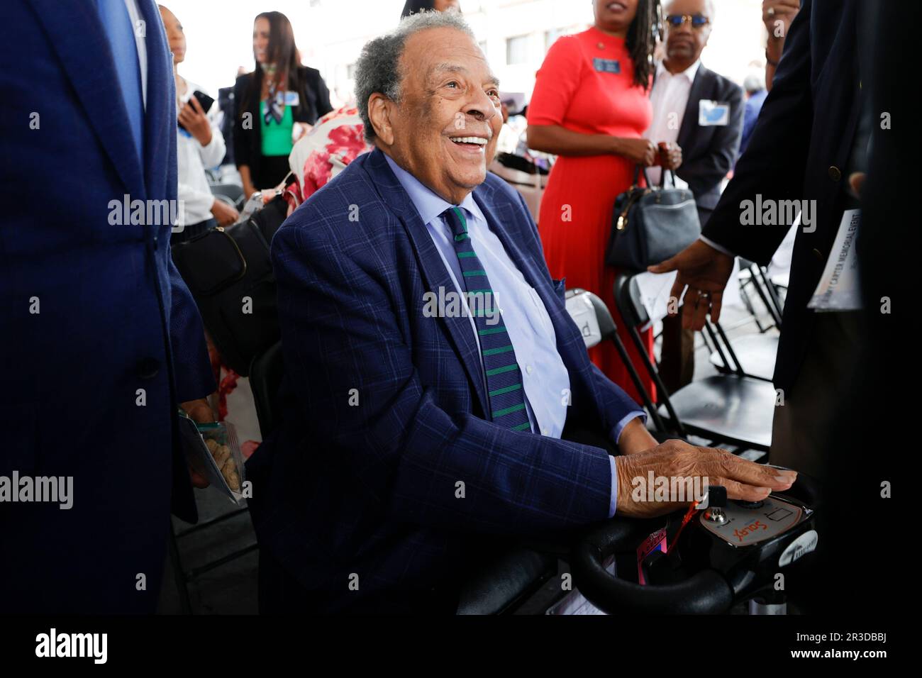 Andrew Young, former UN Ambassador, center, attends a ceremony honoring ...