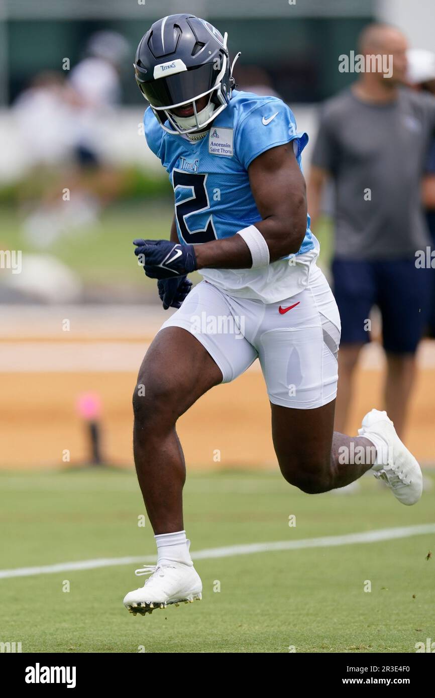 Tennessee Titans linebacker Azeez Al-Shaair runs through drills during ...