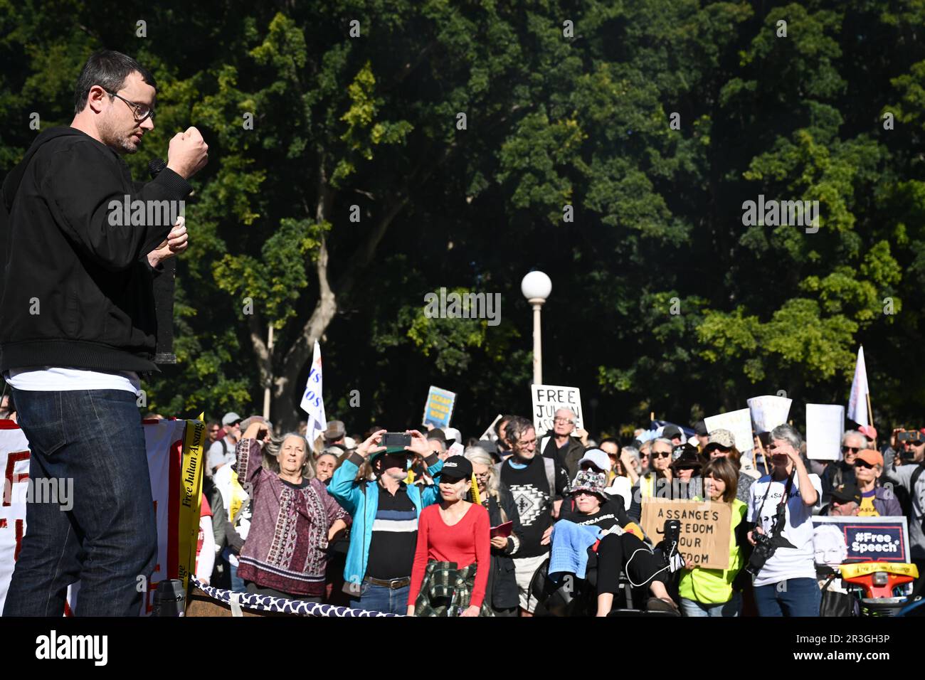 Gabriel Shipton, frère du journaliste emprisonné, éditeur et fondateur ...