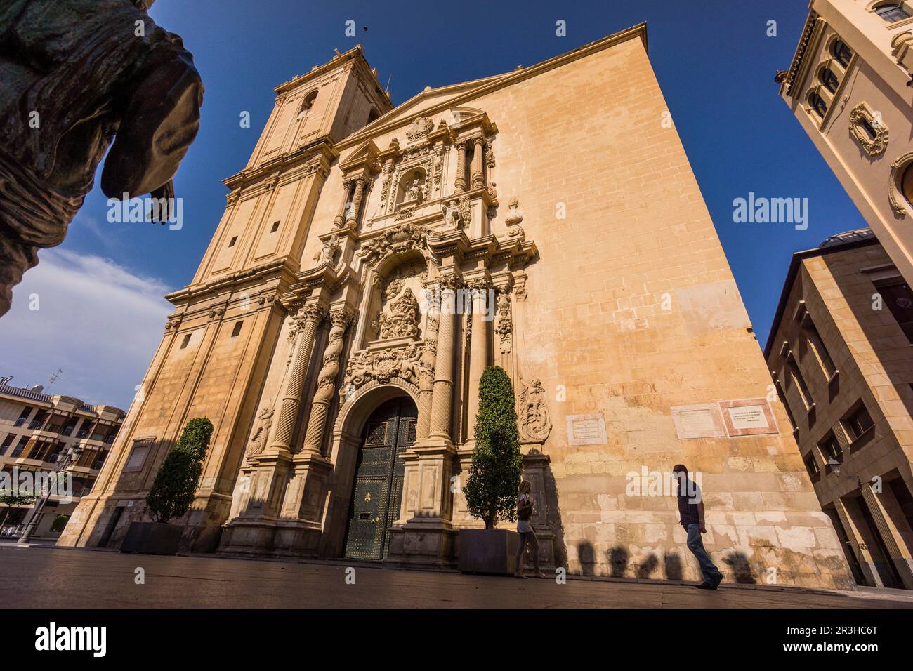 Basilica de Santa Maria, siglo XVII, Fachada principal obra del ...