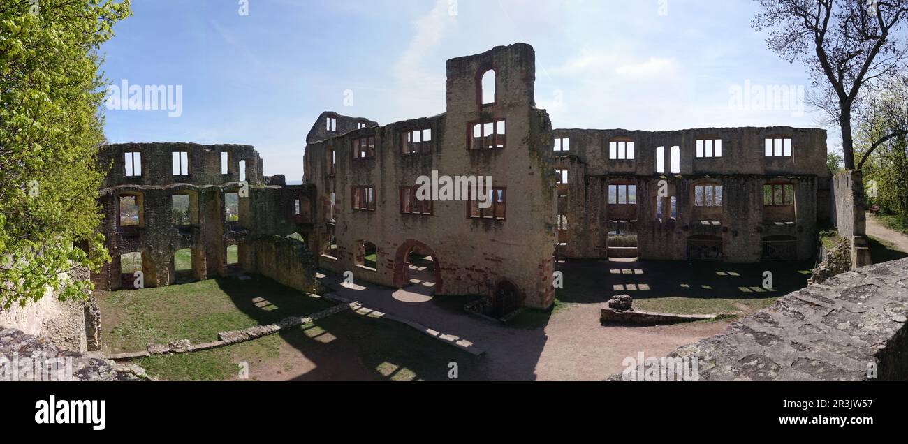 Ruine landskron Banque de photographies et d’images à haute résolution ...