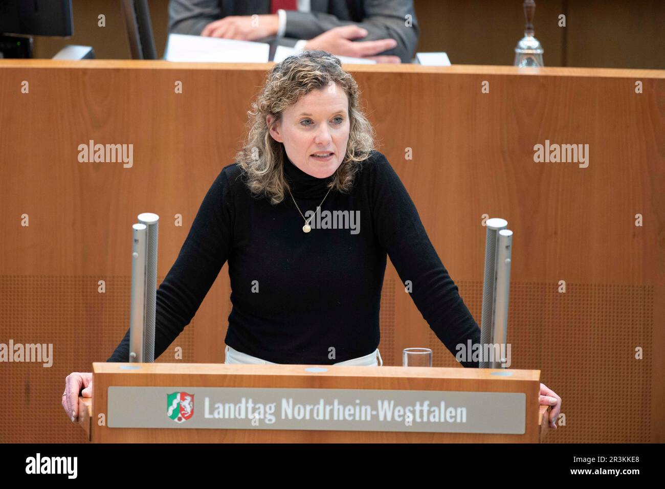 dr Julia HOELLER, Holler, (Alliance 90/les Verts, Alliance 90/les Verts ...