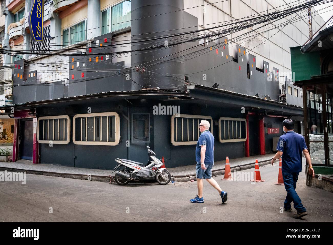 Une vue de soi 2 Patpong montrant le gogo bar Bada Bing. Les gens et la ...