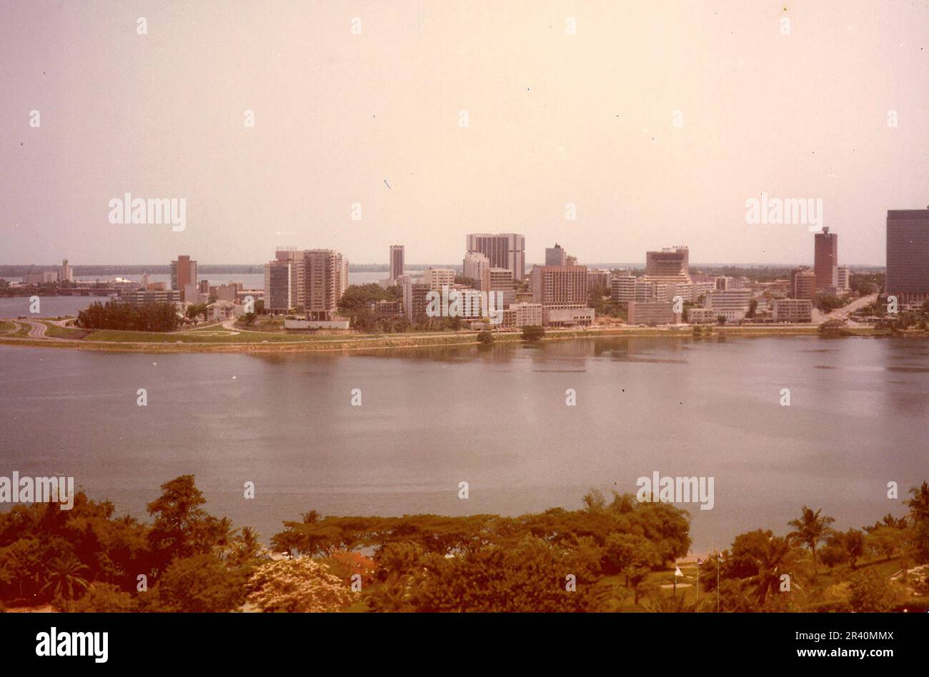Ebrie lagoon Banque de photographies et d’images à haute résolution - Alamy