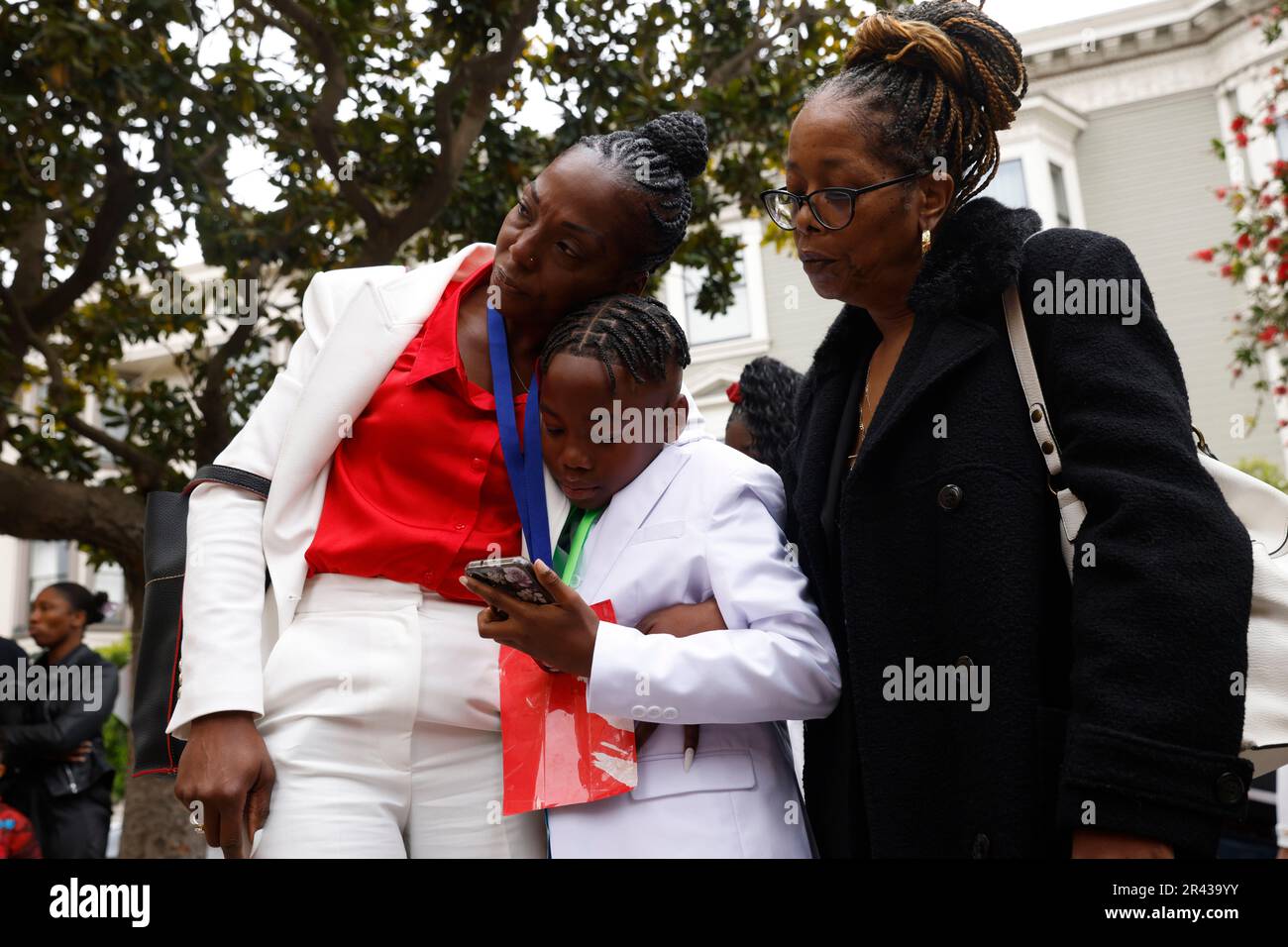 ADDS THE MOTHER'S NAME - Kevinisha Henderson, left, mother of Banko ...