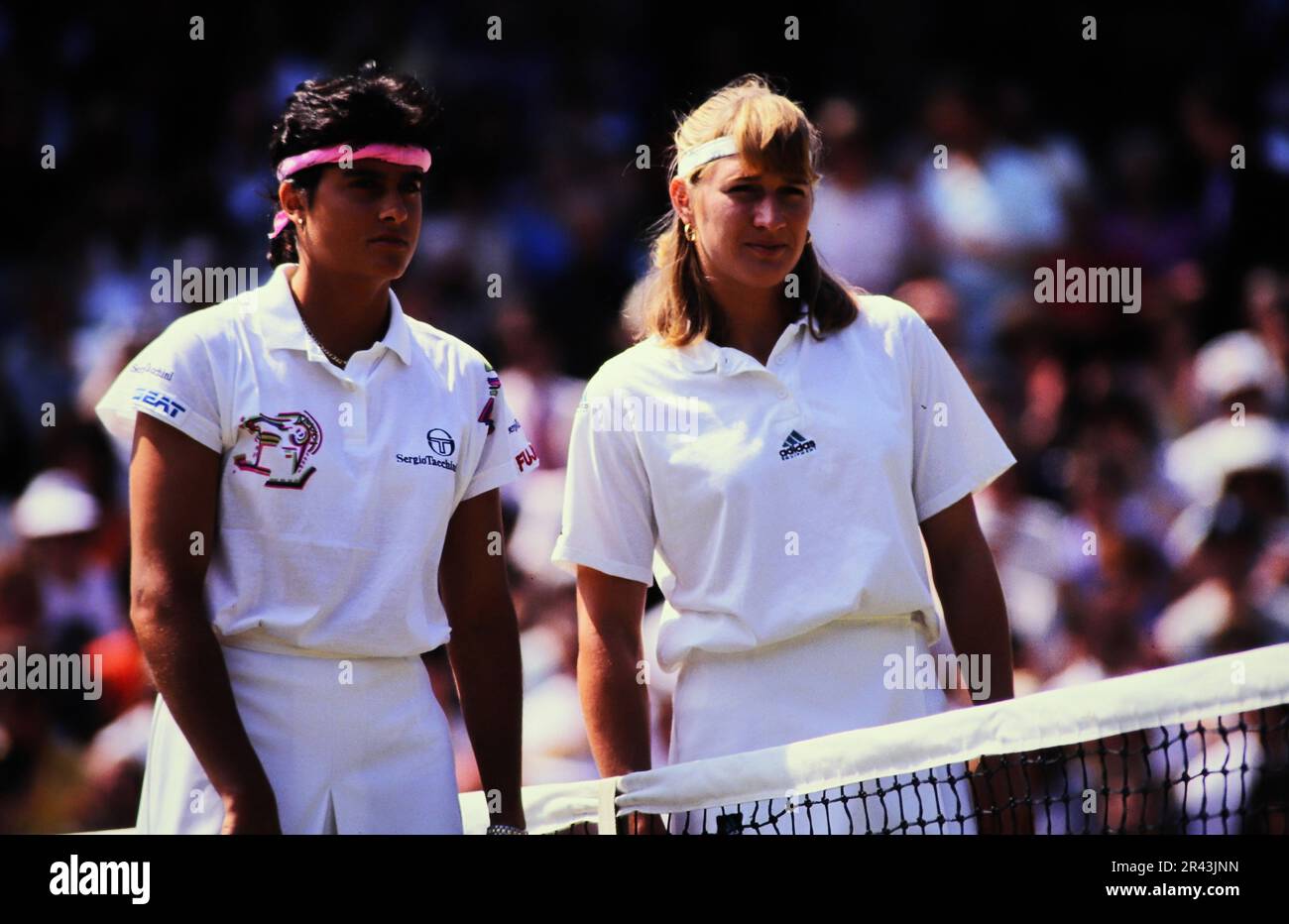 Gabriela sabatini and steffi graf Banque de photographies et d’images à ...