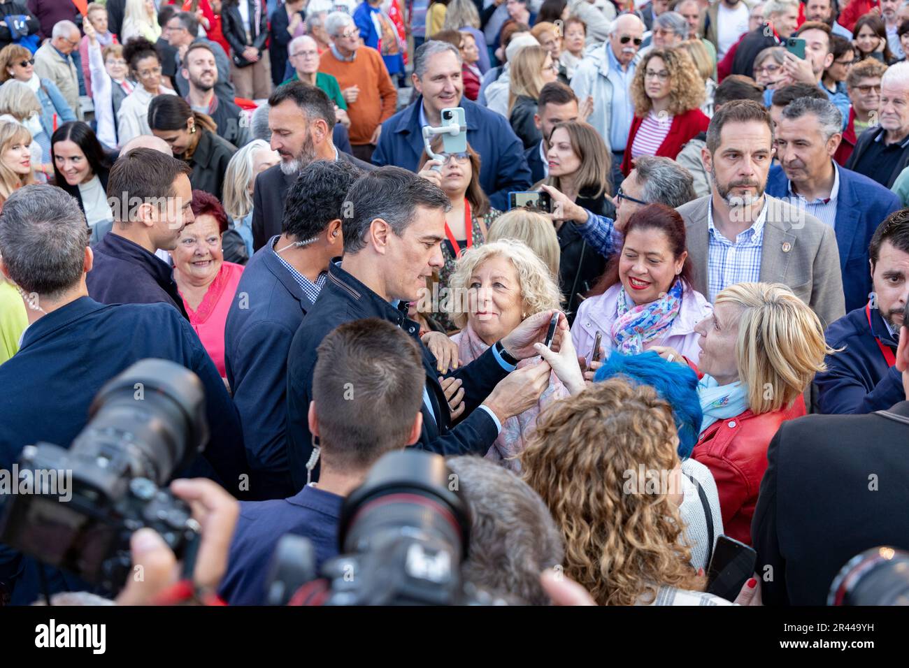 Pedro Sanchez Perez-Castejon. L'action massive du PSOE. Président de l ... Pedro Sanchez Perez-Castejon. L'action massive du PSOE. Président de l ...