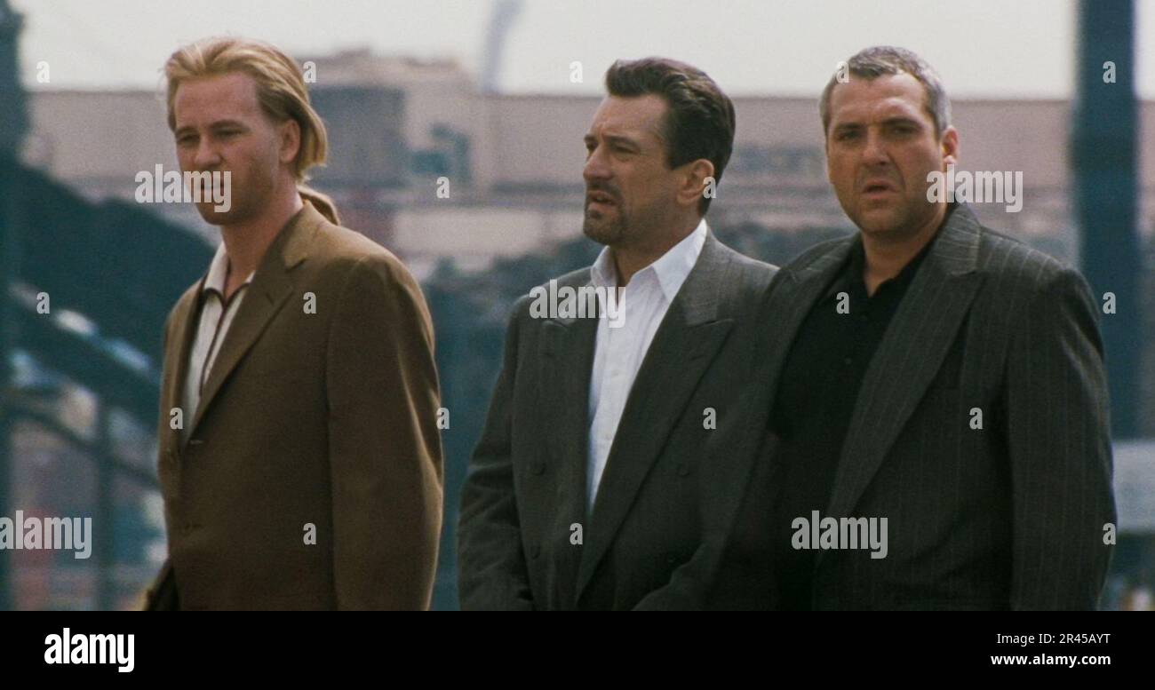 ÉTATS-UNIS. Tom Sizemore , Val Kilmer et Robert de Niro dans une scène ...