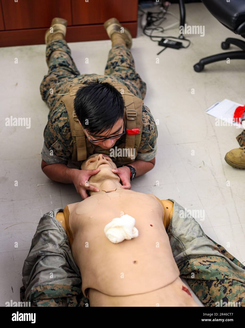 ÉTATS-UNIS Le Cpl maritime Robert Mendozalopez Jr., spécialiste de l'administration de la ...