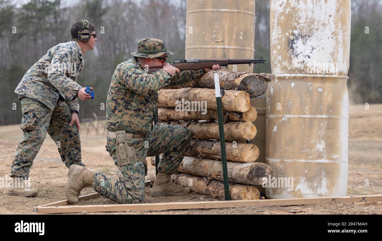 ÉTATS-UNIS Le Sgt Jason Hedrick, maître de corps de marine, instructeur ...