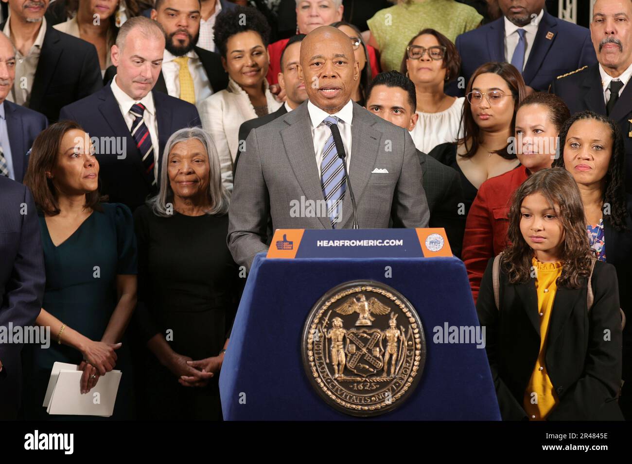 Hôtel de ville, New York, États-Unis, 26 mai 2023 - le maire de la ...