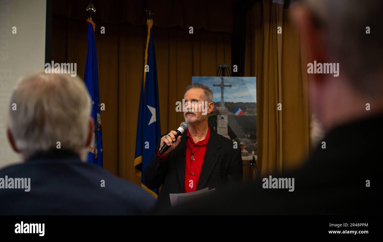 ÉTATS-UNIS Force aérienne (ret.) Le lieutenant-colonel Rick Griset ...