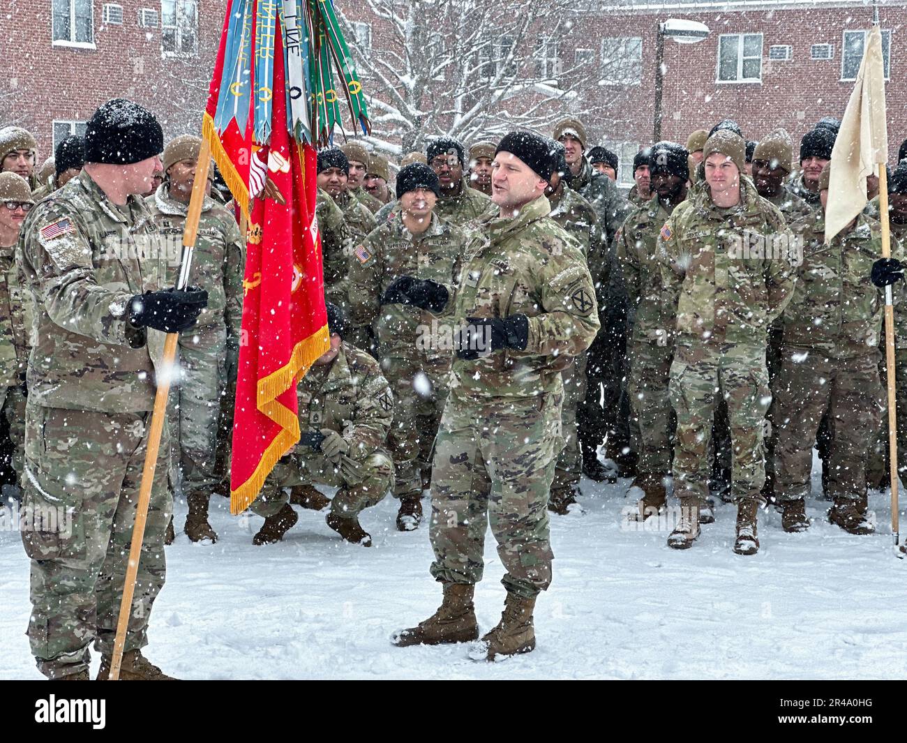 Colonel Russell Lemler, commandant de bataillon, Et le sergent de ...
