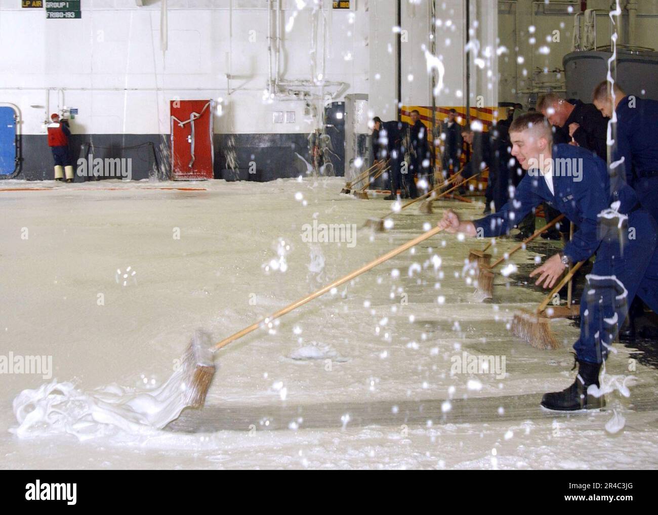 Aqueous film forming foam Banque de photographies et d’images à haute ...