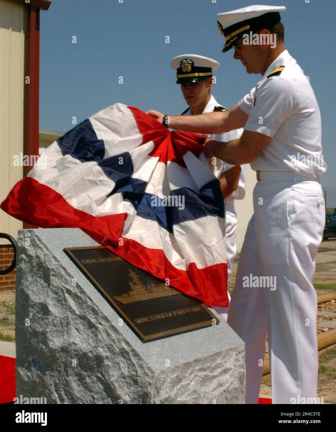 US Navy Commodore, Regional support Organization Norfolk, Capt dévoile ...
