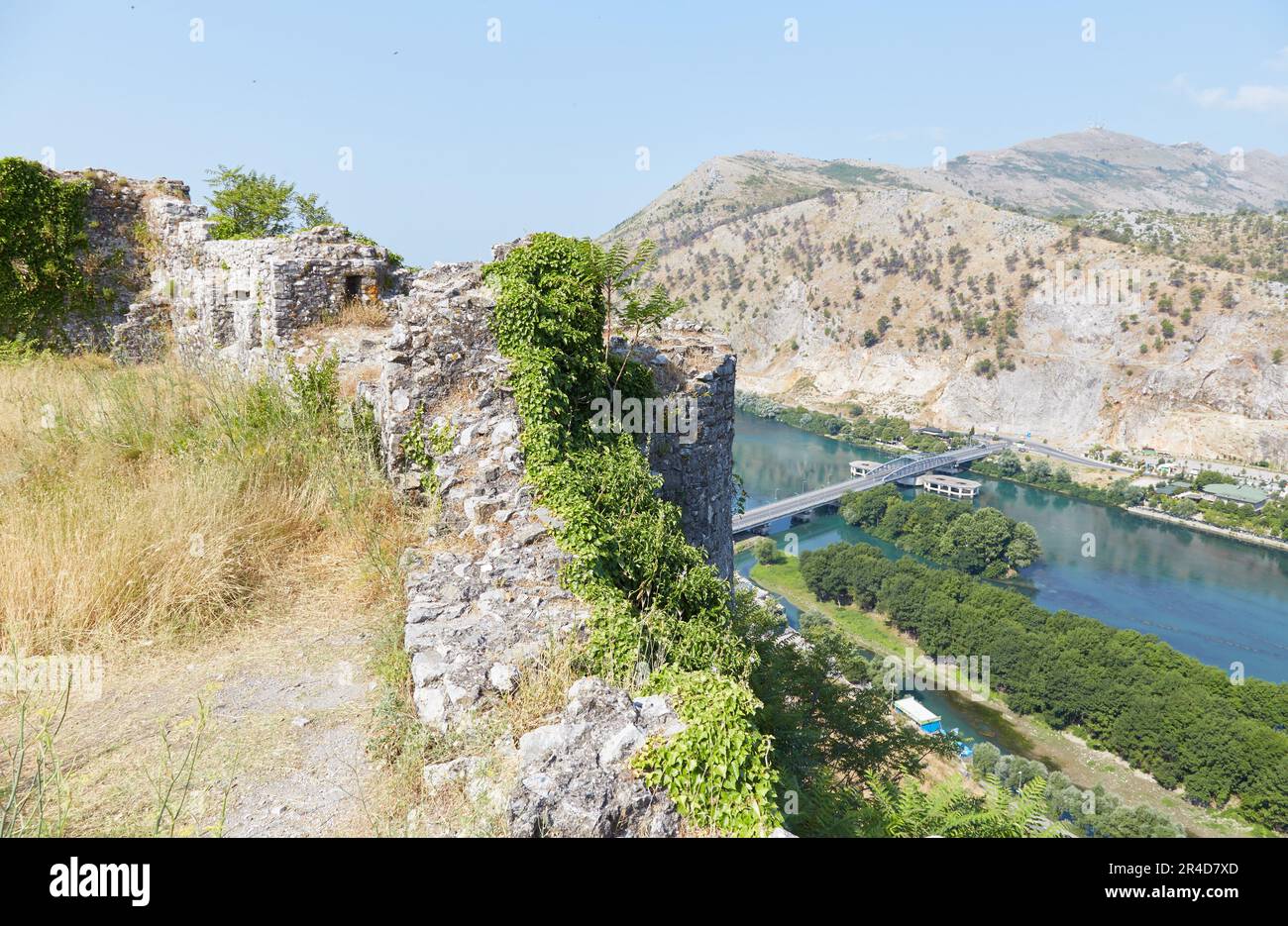 Le château de Rozafa, une forteresse médiévale historique et un château ...