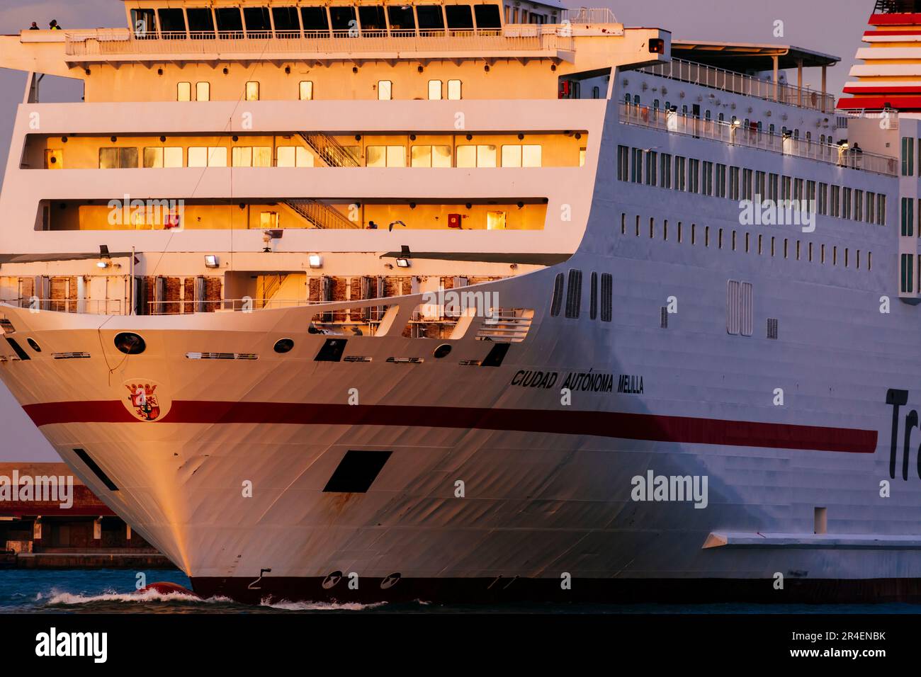 Ferry 'Ciudad Autónoma de Melilla' de la compagnie Trasmediterranea ...