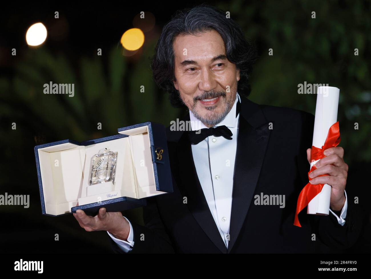 Koji yakusho avec son prix du meilleur acteur pour Banque de ...