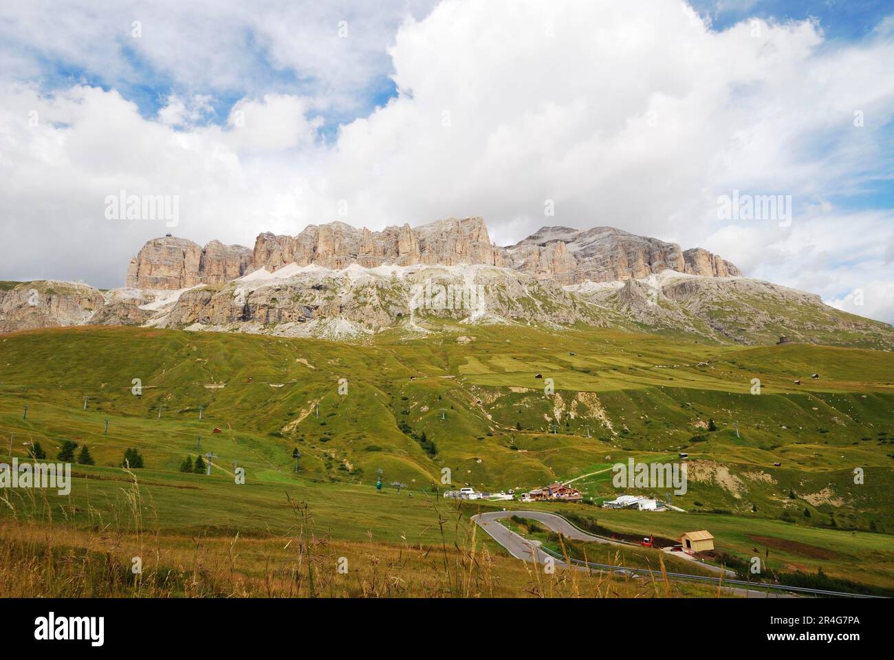 Col de montagne dans les dolomites Banque de photographies et d’images ...