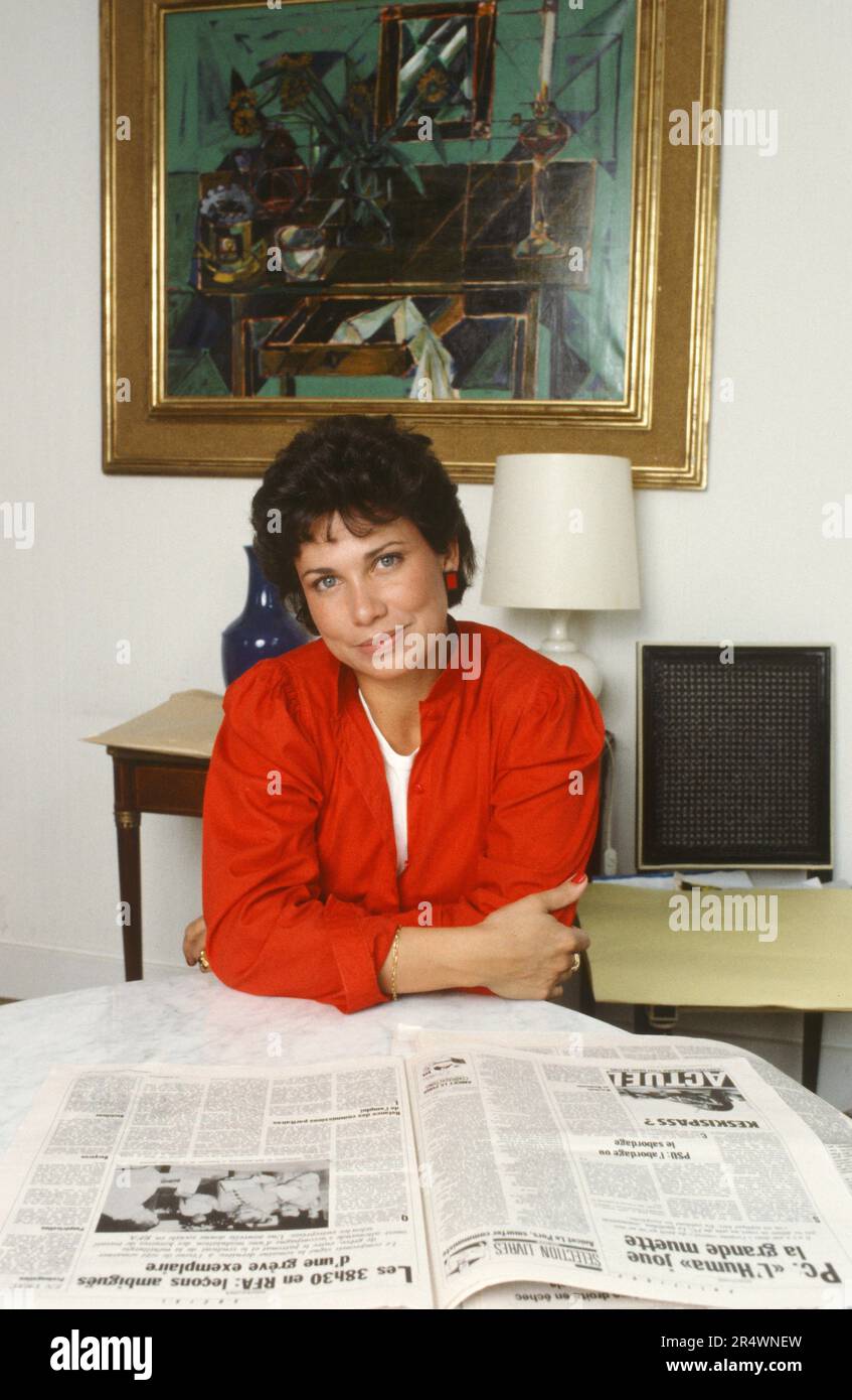 Anne sinclair Banque de photographies et d’images à haute résolution ...