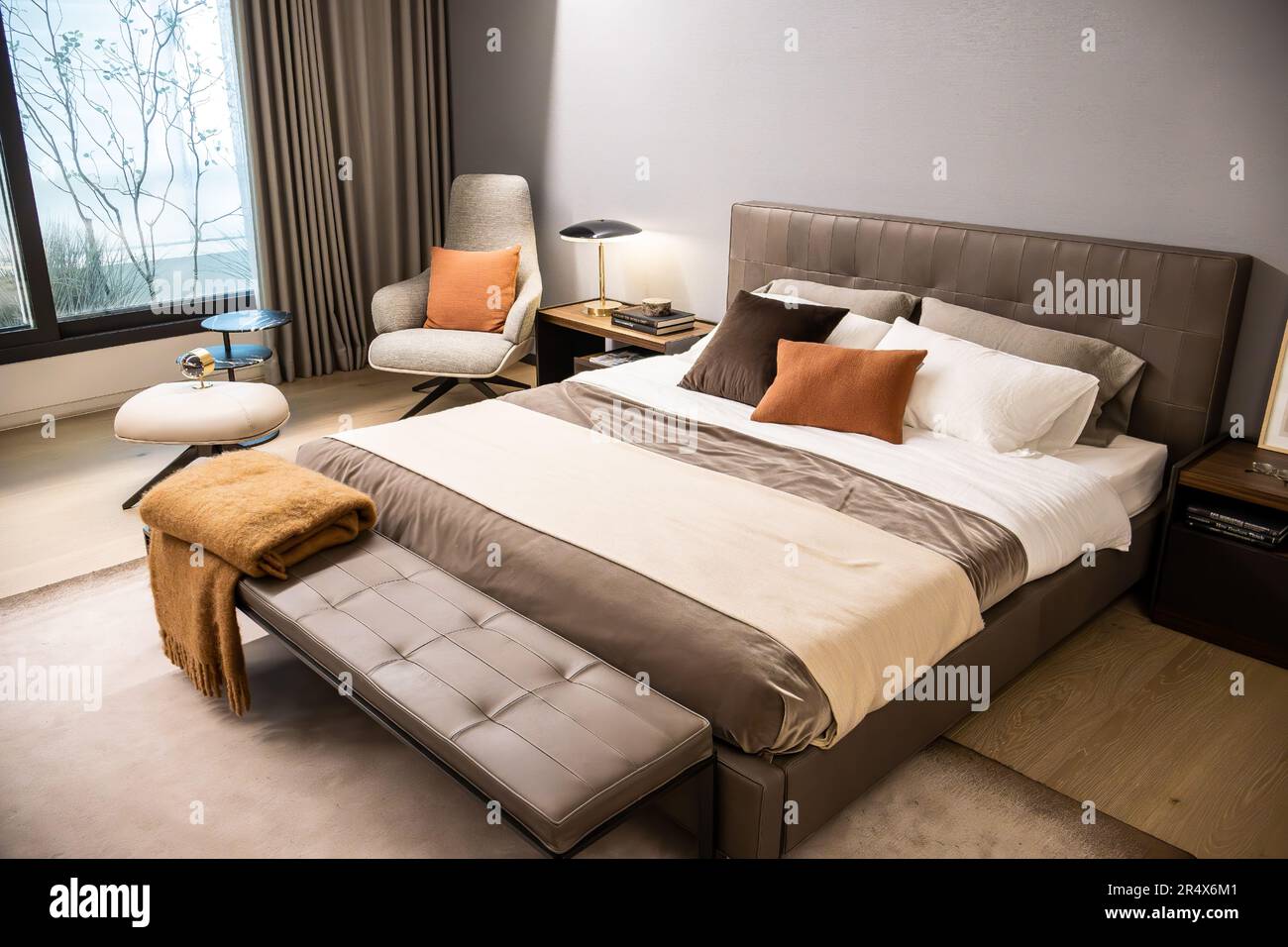 Une élégance exquise : une étude dans un style de vie luxueux, mettant ...