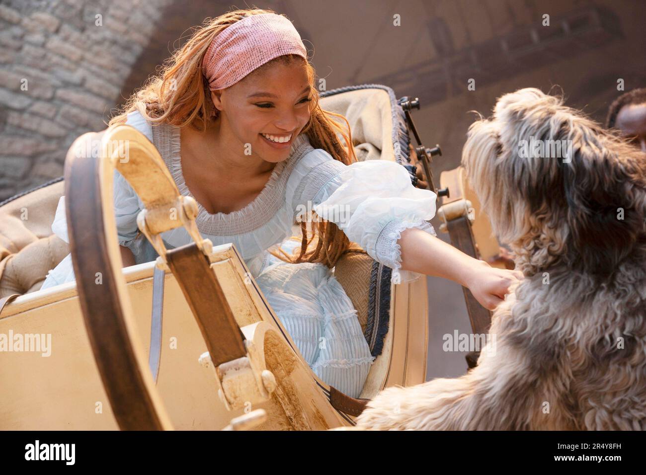 LA PETITE SIRÈNE, Halle Bailey comme Ariel, 2023. tél. : Giles Keyte / © Walt Disney Studios ...