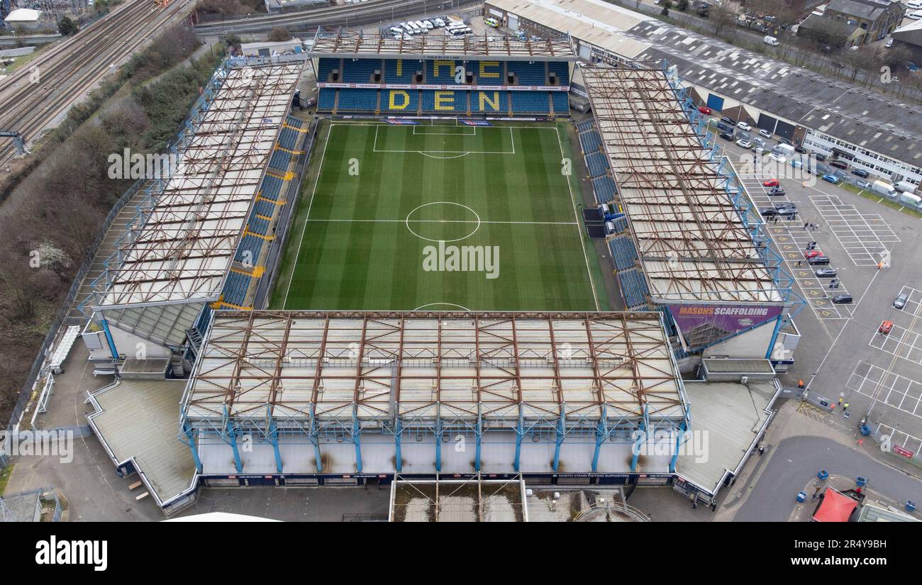 Vue aérienne du New Den, stade du Millwall FC Photo Stock - Alamy