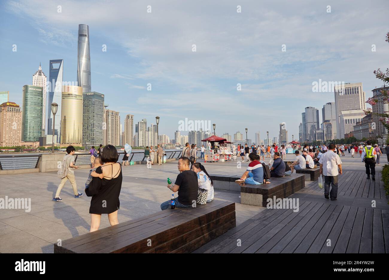Pudong est le quartier le plus célèbre de Shanghai, où se trouvent de ...