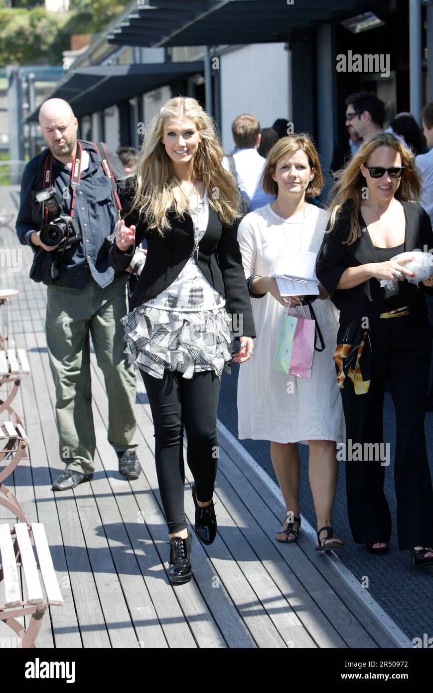 Delta Goodrem à l'ARIA #1 Chart Awards 6th, où elle a reçu deux ARIA ...