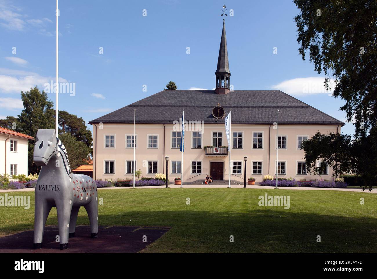 RATTVIK, SUÈDE, LE 04 JUILLET 2015. Vue sur l'hôtel de ville et le ...