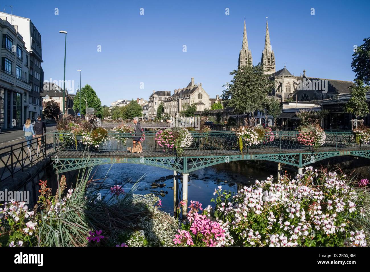 Quimper (Bretagne, nord-ouest de la France) : ponts traversant la ...