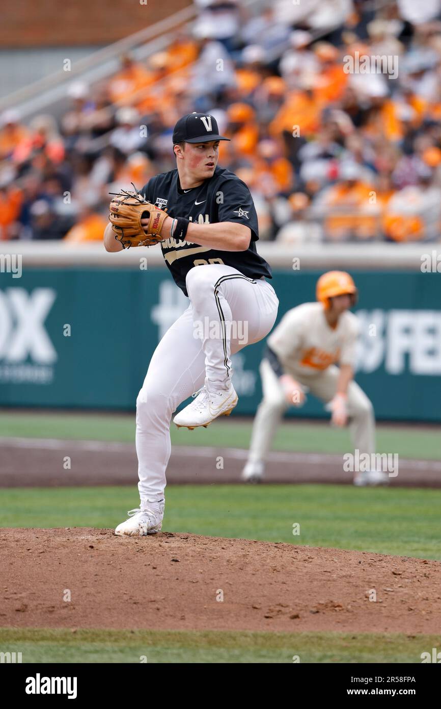 Vanderbilt Commodores relief pitcher Greysen Carter (98) in action ...