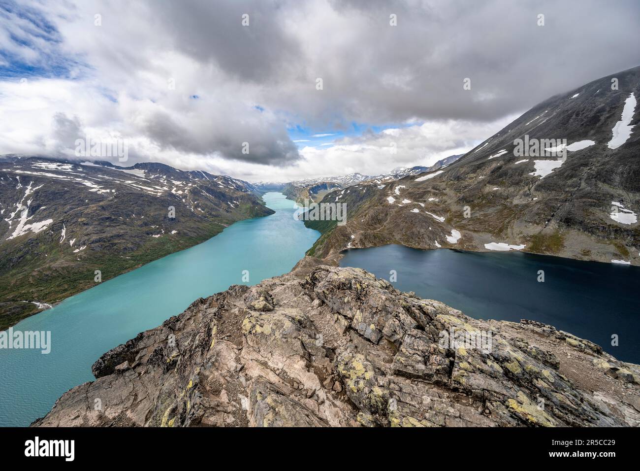 Gjende lake Banque de photographies et d’images à haute résolution - Alamy