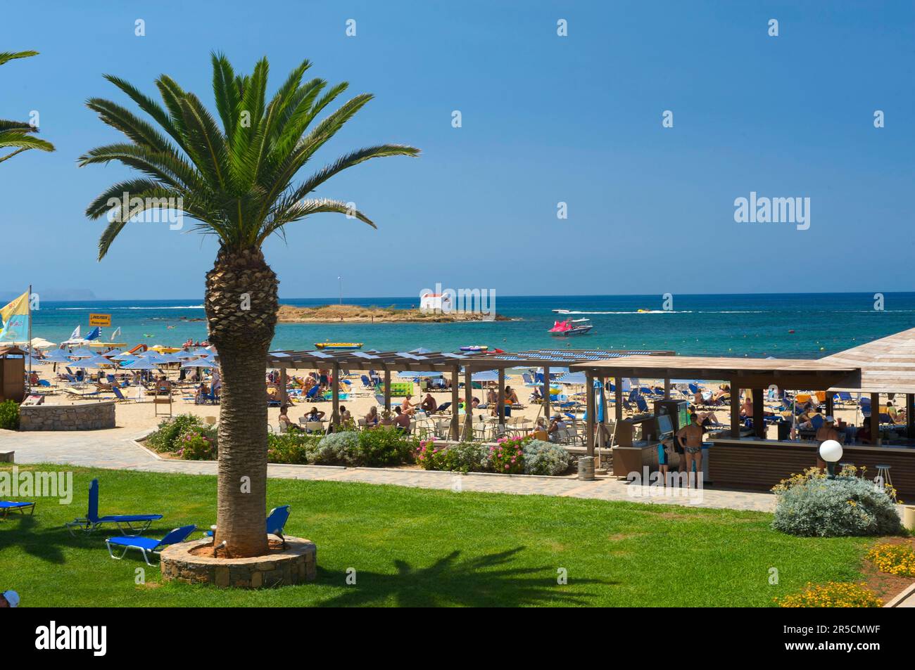 Malia beach Banque de photographies et d’images à haute résolution - Alamy