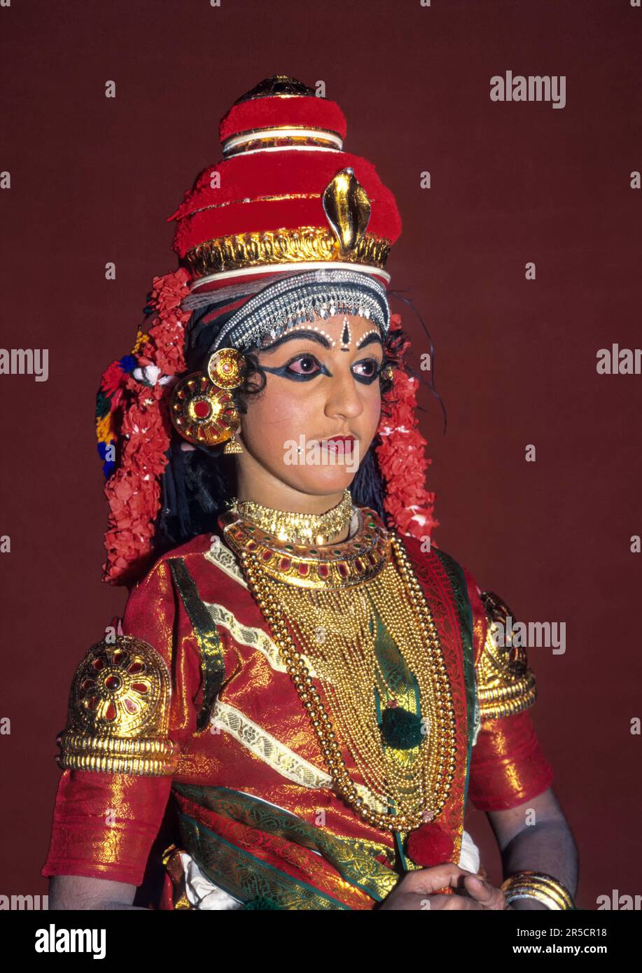 Koodiyattam, est le théâtre sanscrit de kerala, qui est démenti d'avoir ...