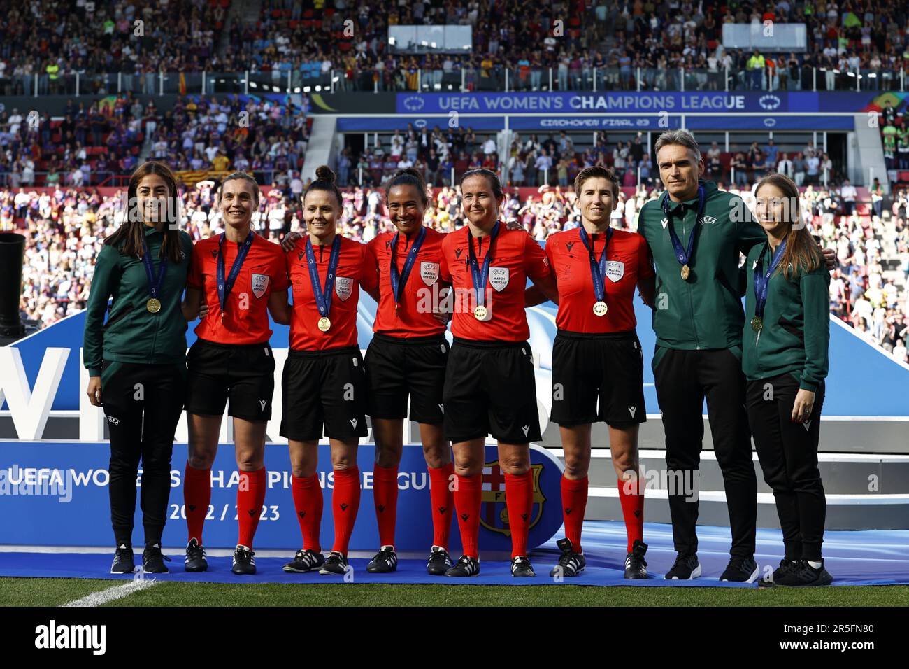 EINDHOVEN - la juge de Lines Franca Overtoom (4EL) lors de la finale de ...