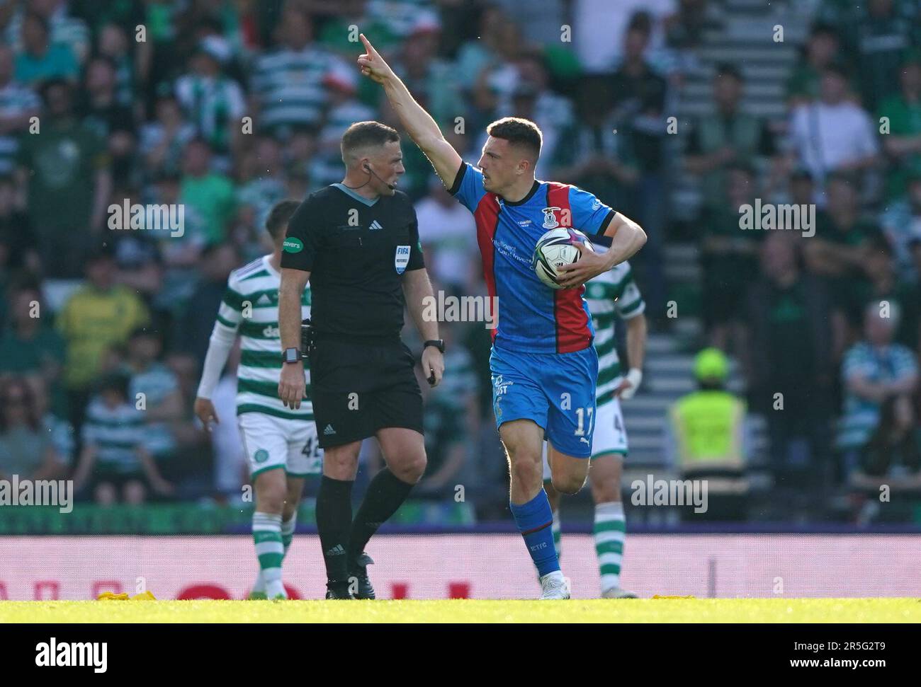 Daniel MacKay de Inverness Caledonian Thistle célèbre sa première ...