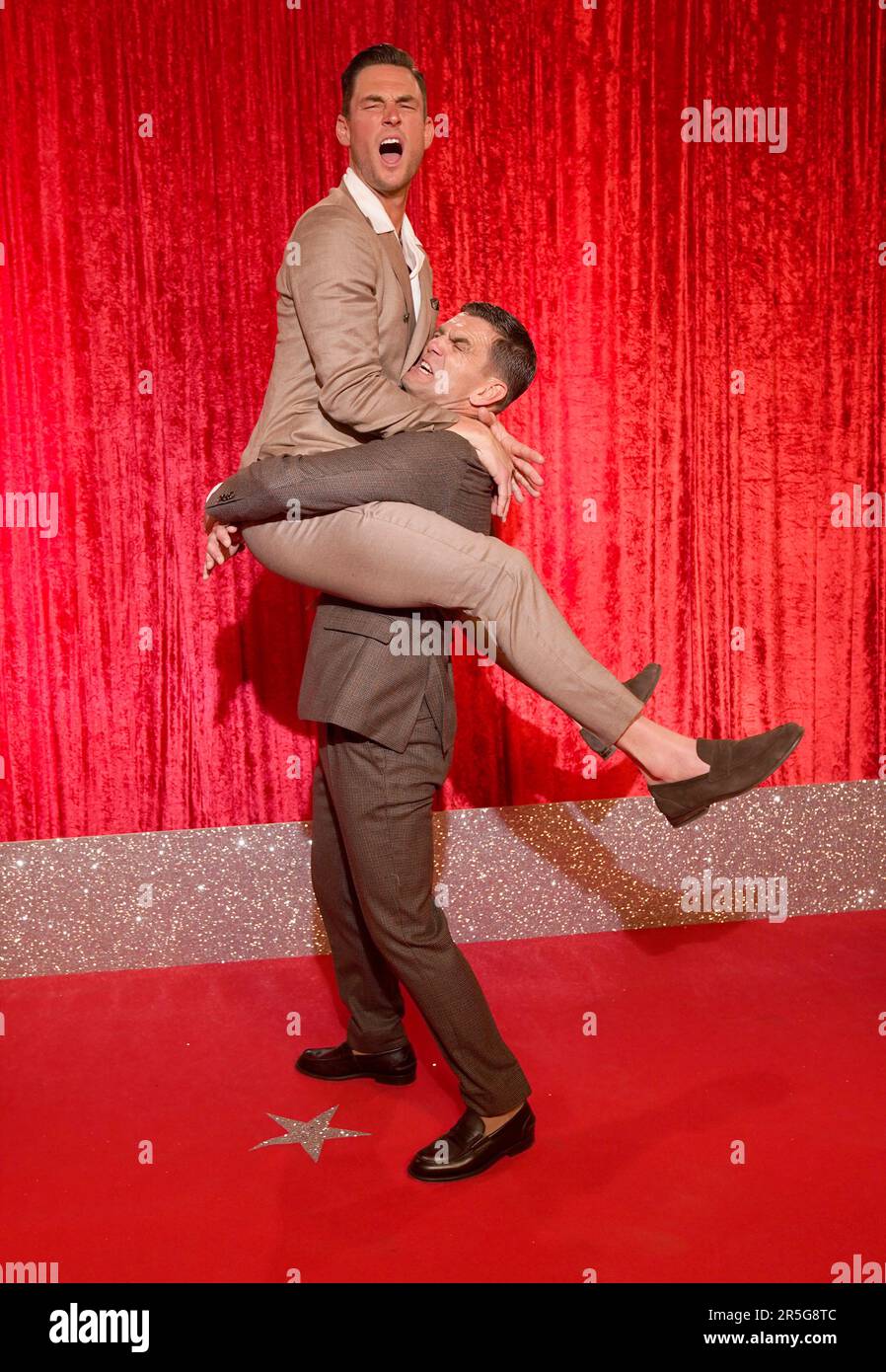 James Farrar et Scott Maslen assistent aux British SOAP Awards 2023 au ...