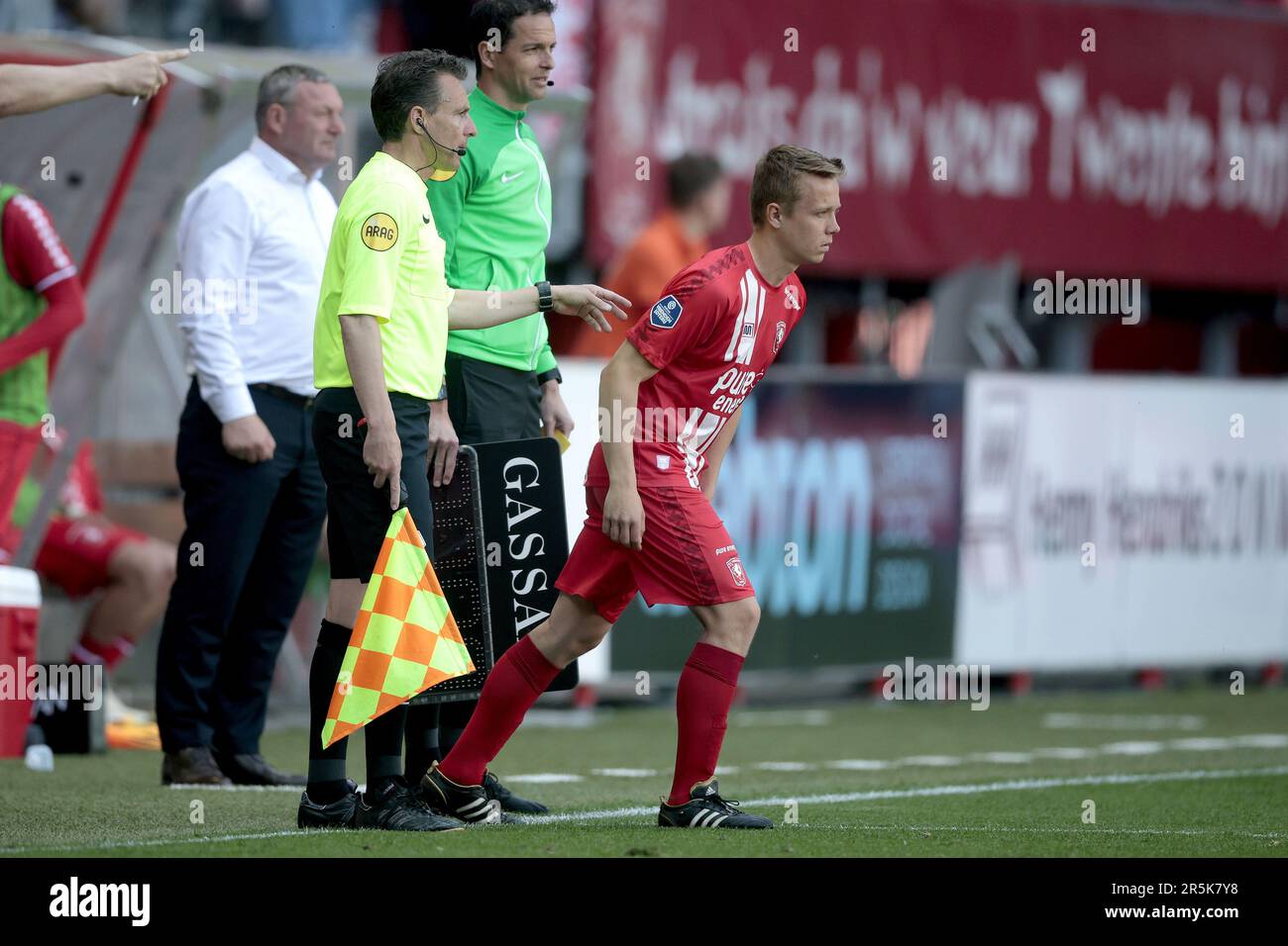 ENSCHEDE - Mathias Kjolo du FC Twente pendant la demi-finale des matchs ...