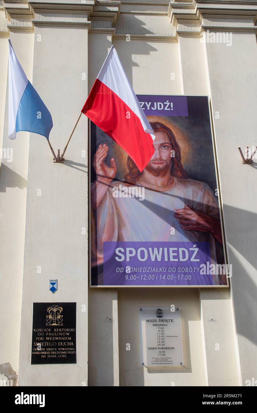 Façade de l'église médiévale autour de Stary Rynek, place du marché de ...